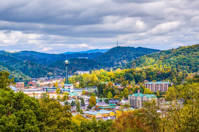 15 Cutest Small Towns in The South, USA - Southern Trippers