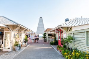 15 Cutest Small Towns in The South, USA - Southern Trippers