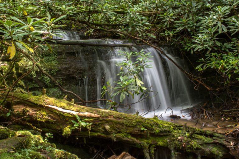 14 Stunning Waterfalls In South Carolina - Southern Trippers