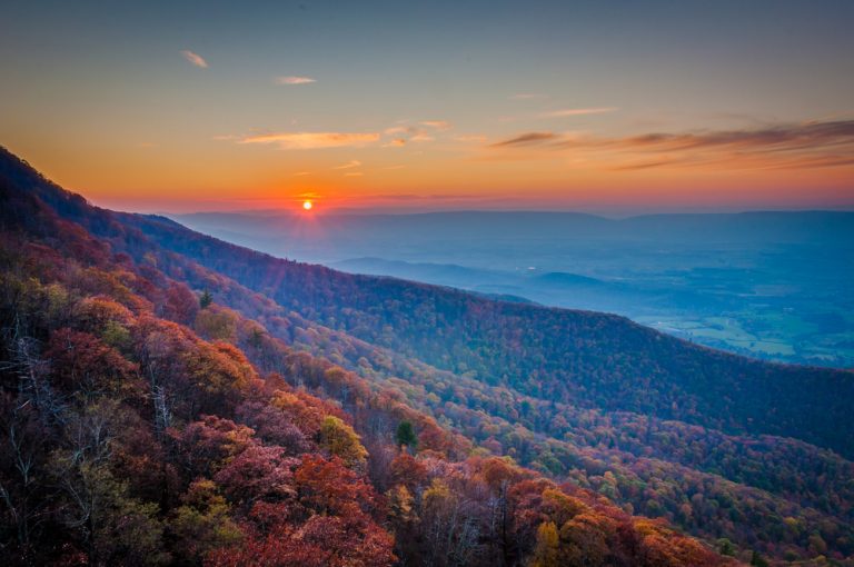 10 Best Places to Experience Fall in Virginia - Southern Trippers