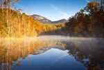 15 Places To See Vibrant Fall Foliage in The South USA - Southern Trippers