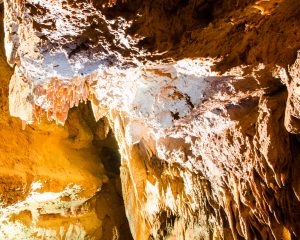 9 Cool Caves And Caverns in Virginia You Must See - Southern Trippers