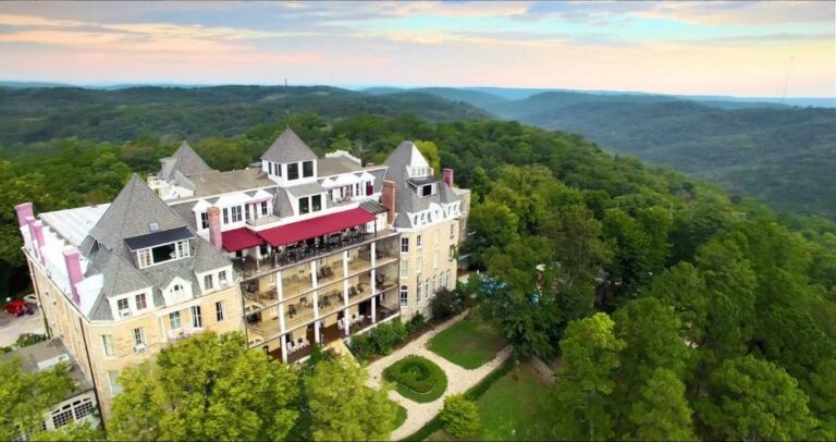 15 Best Romantic Getaways In Arkansas You Must Try - Southern Trippers
