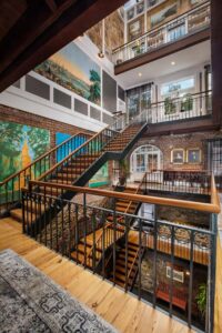 12 Haunted Hotels in Savannah GA That Will Creep You Out! - Southern ...